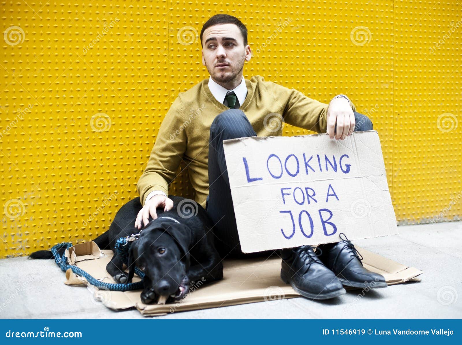 Hombre desempleado imagen de archivo. Imagen de financiero - 11546919