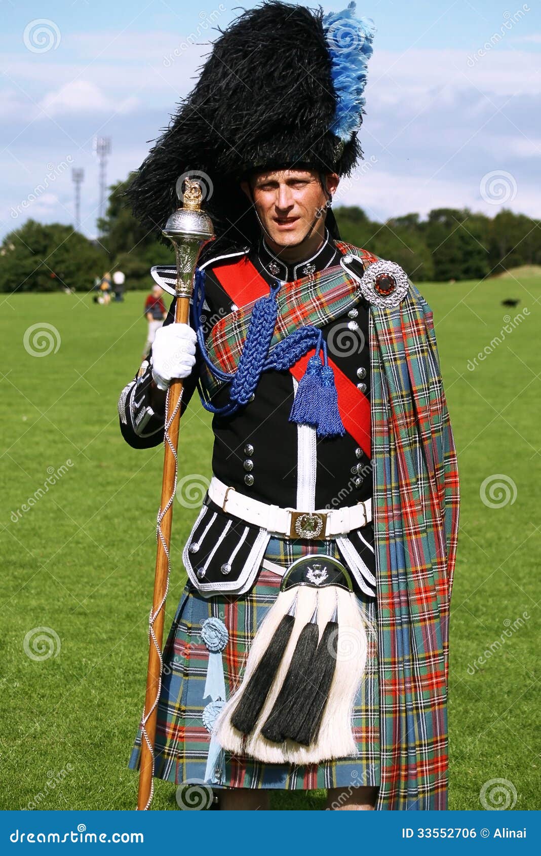Hombre Escocés En Equipo Tradicional Foto editorial - Imagen de alto ...