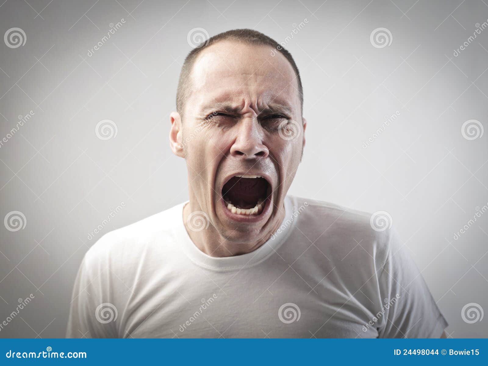 Hombre furioso foto de archivo. Imagen de cara, agresivo - 24498044