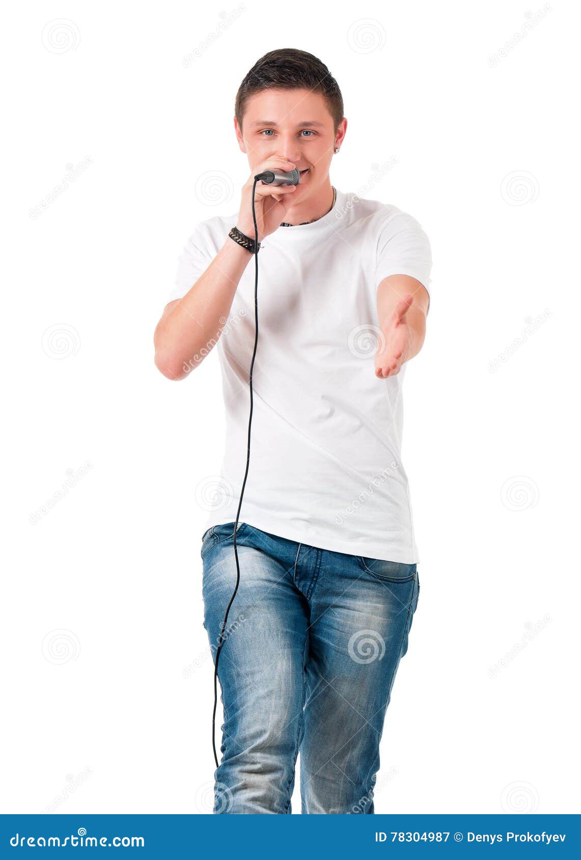 Hombre Joven Con El Micrófono Imagen de archivo - Imagen de noticias ...