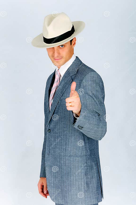 Hombre joven imponente foto de archivo. Imagen de traje - 13221088