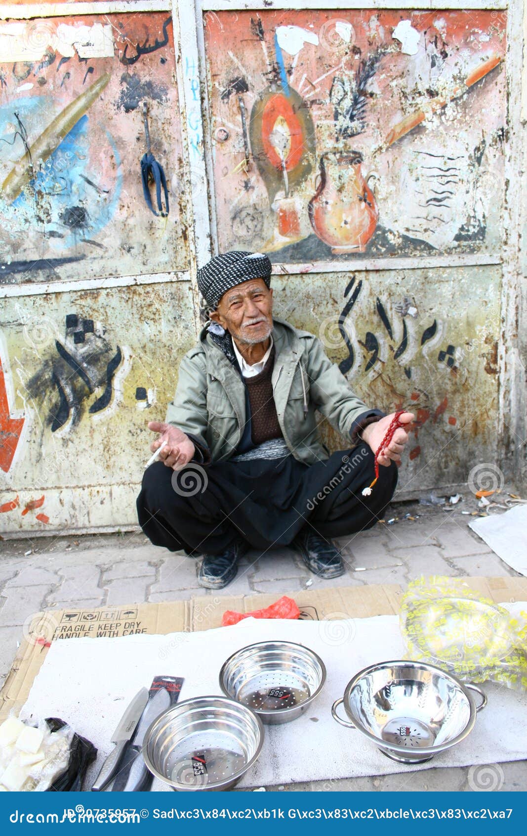 Hombre Kurdo En El Kurdistan Fotografía editorial - Imagen de calle ...