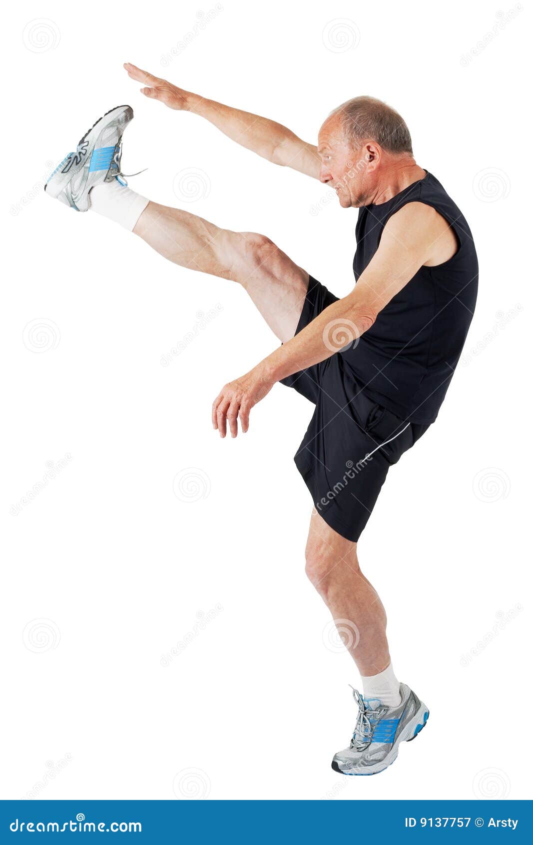 Hombre mayor. El estirar imagen de archivo. Imagen de deporte - 9137757