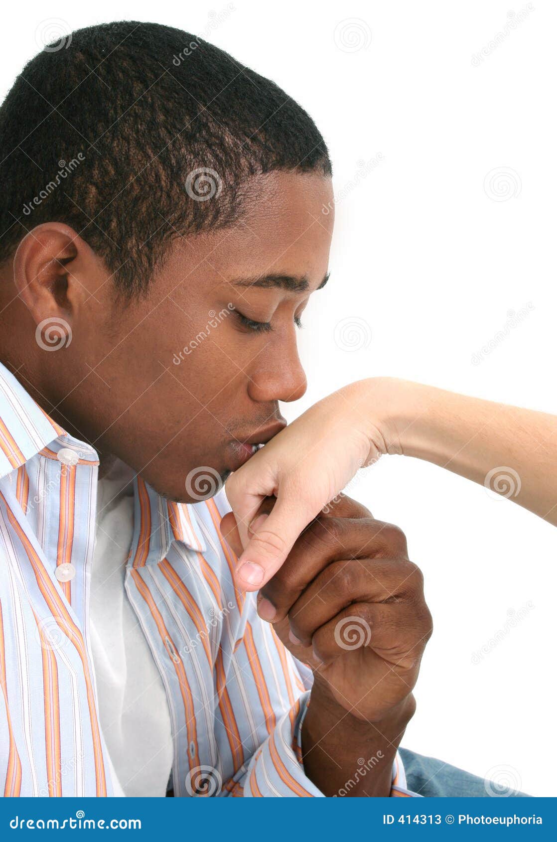 Hombre Que Besa La Mano De La Mujer Imagen de archivo - Imagen de ...