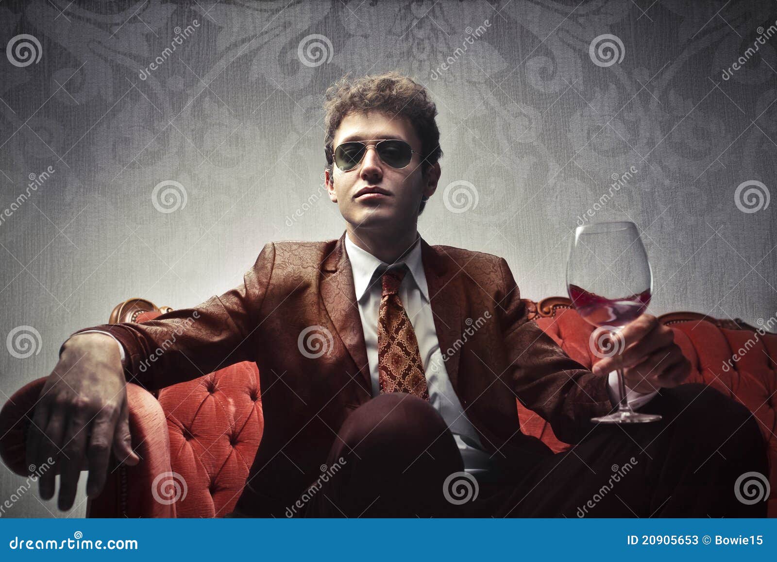 Hombre rico imagen de archivo. Imagen de vivir, manera - 20905653