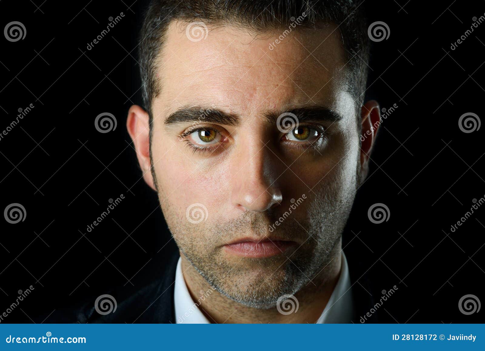 Hombre serio foto de archivo. Imagen de fashionable, fresco - 28128172