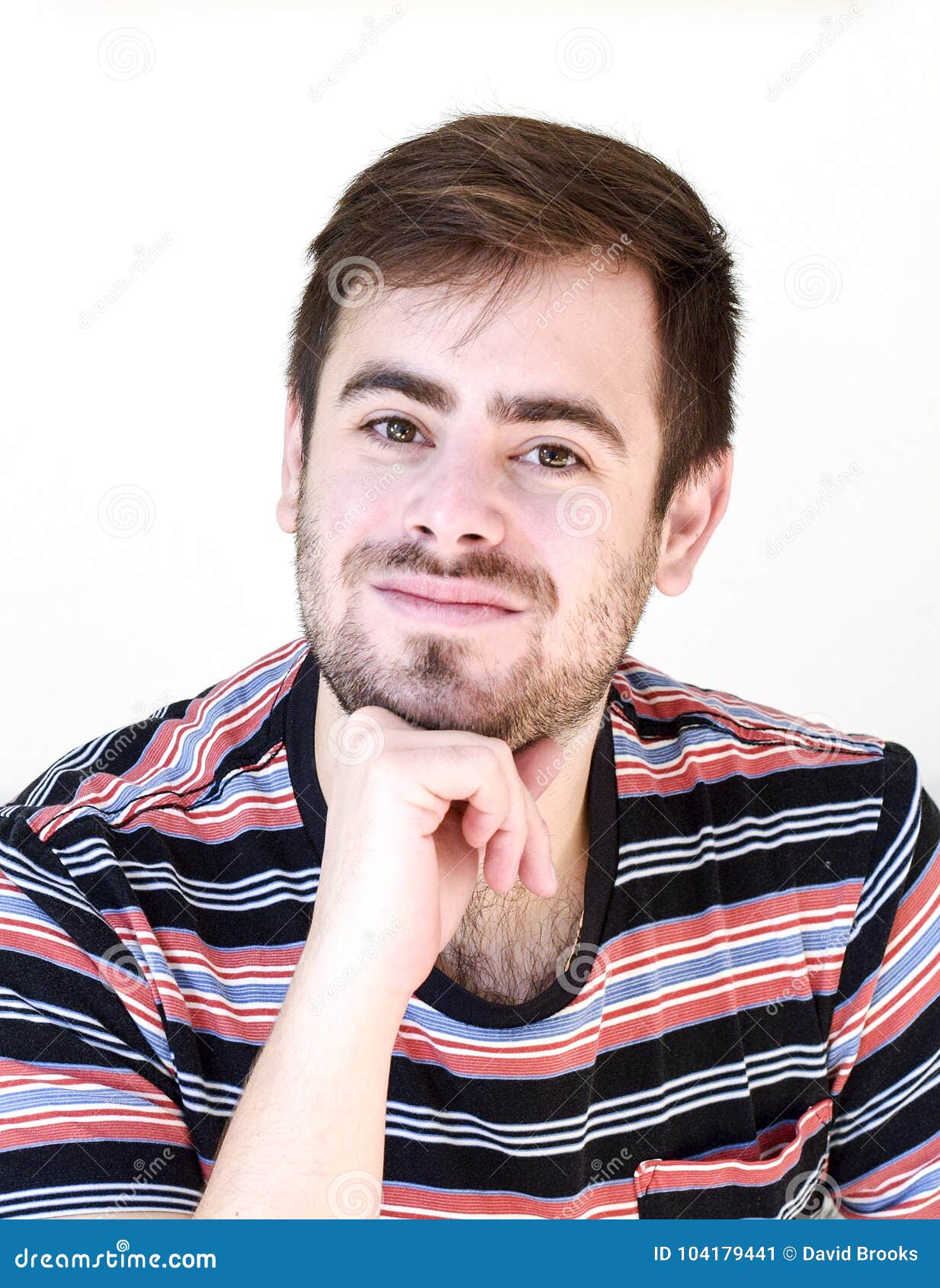 Hombre tranquilo feliz imagen de archivo. Imagen de moderno - 104179441