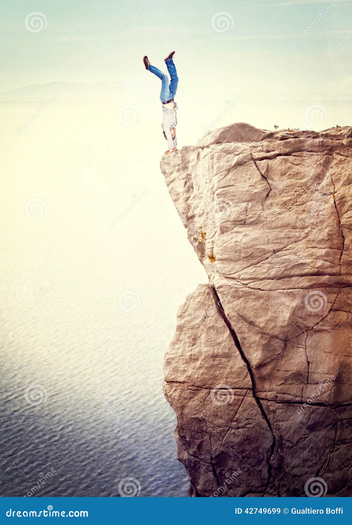 Hombre valiente imagen de archivo. Imagen de ocasional - 42749699