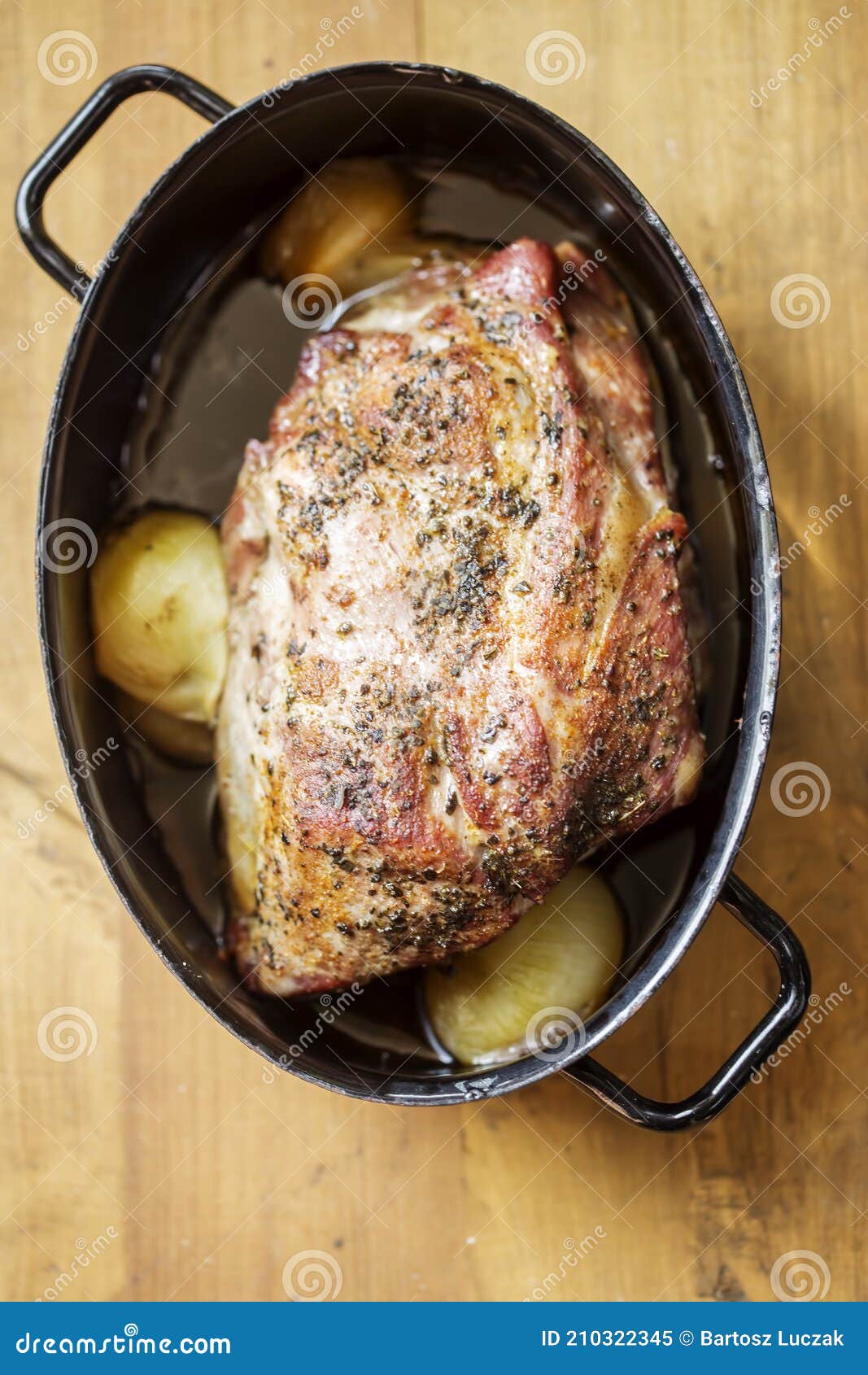 Hombro De Cerdo Asado Con Cebolla. Hombro De Cerdo Asado Con Cebolla ...