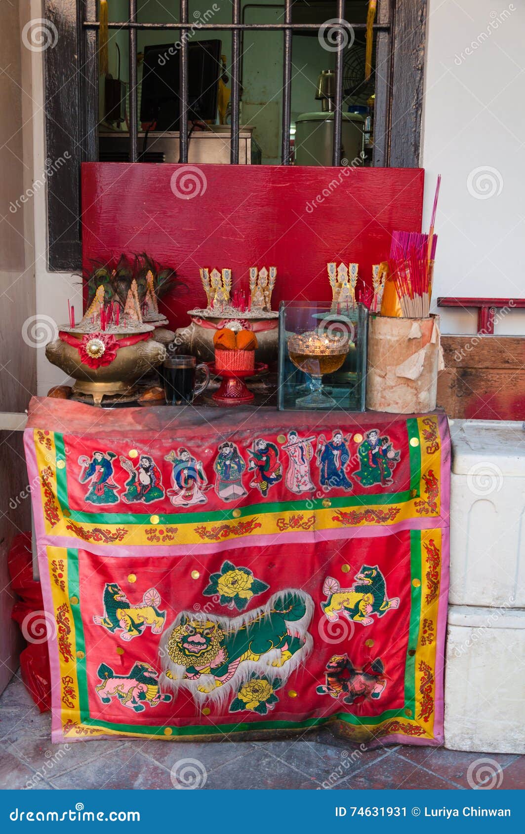 Home Chinese altar stock image. Image of burning, house - 74631931