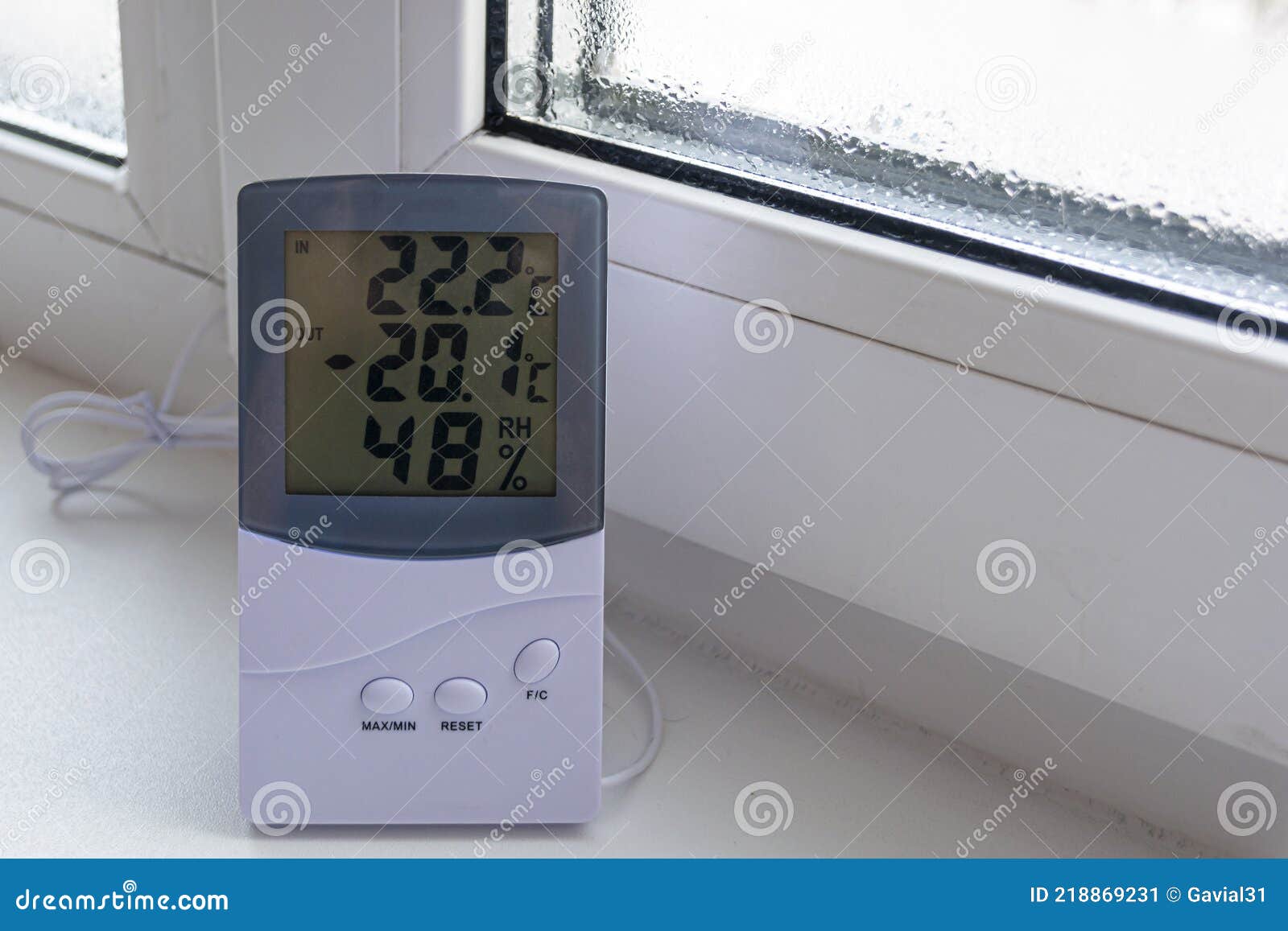 Home Electronic Thermometer Shows the Temperature Outside -20 Degrees ...