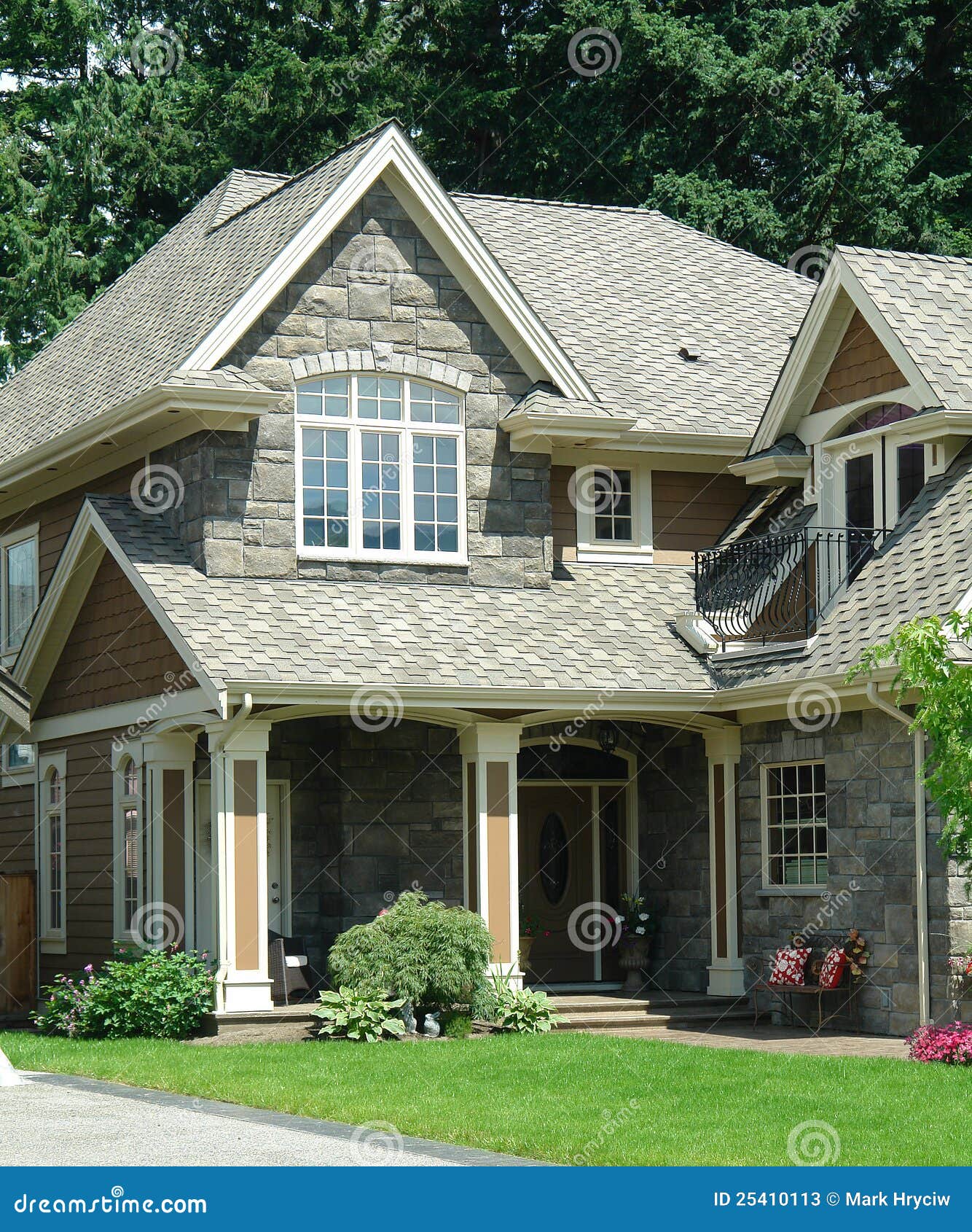 Home House with New Shake Roofing Stock Image - Image of spacious ...