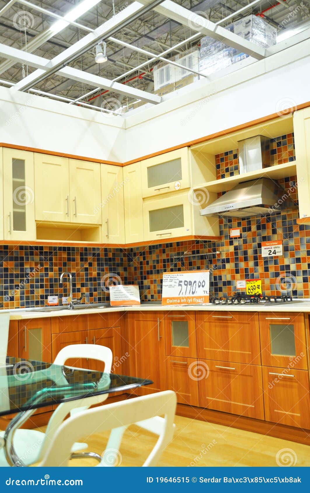 Home improvement store editorial image. Image of economy - 19646515