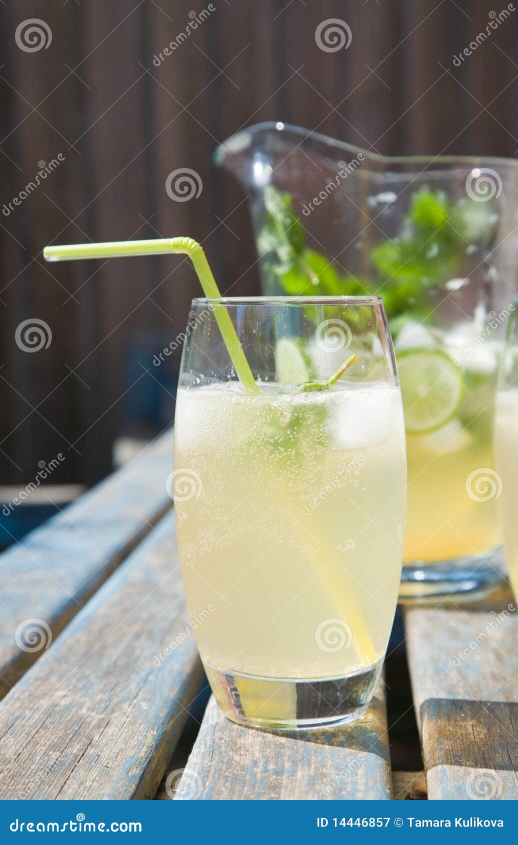 Home-made cloudy lemonade stock image. Image of wedges - 14446857