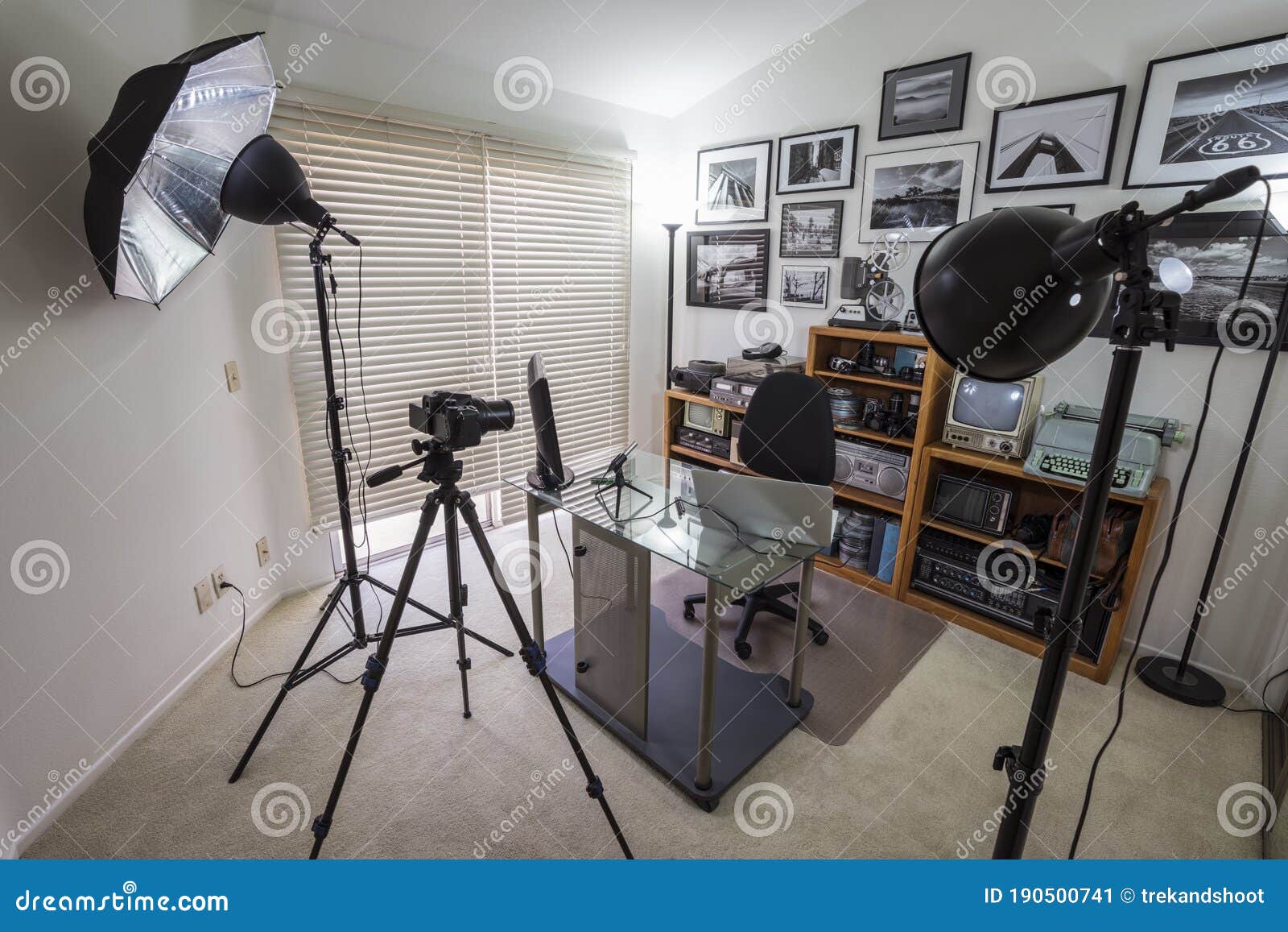 Home Office Vlogger Studio editorial photo. Image of bedroom - 190500741