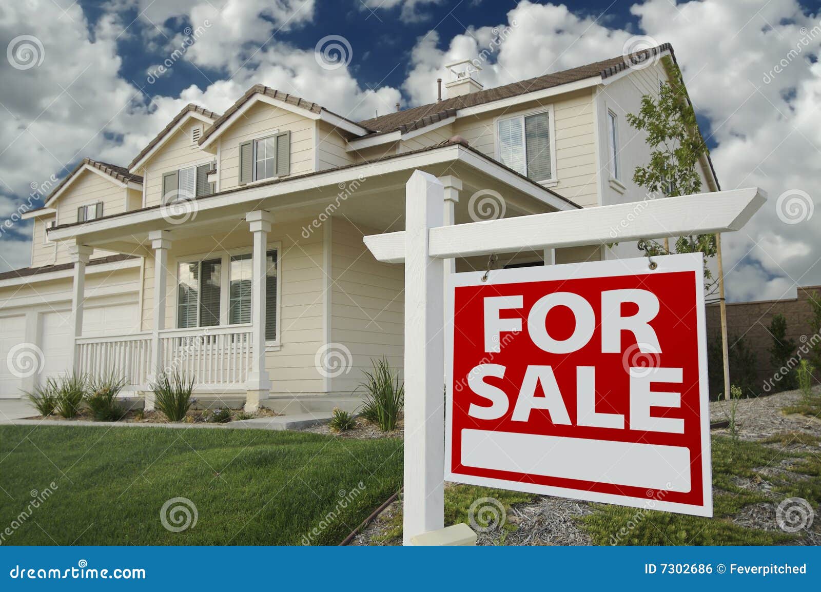 Home for Sale Sign and House Stock Photo - Image of advertising ...
