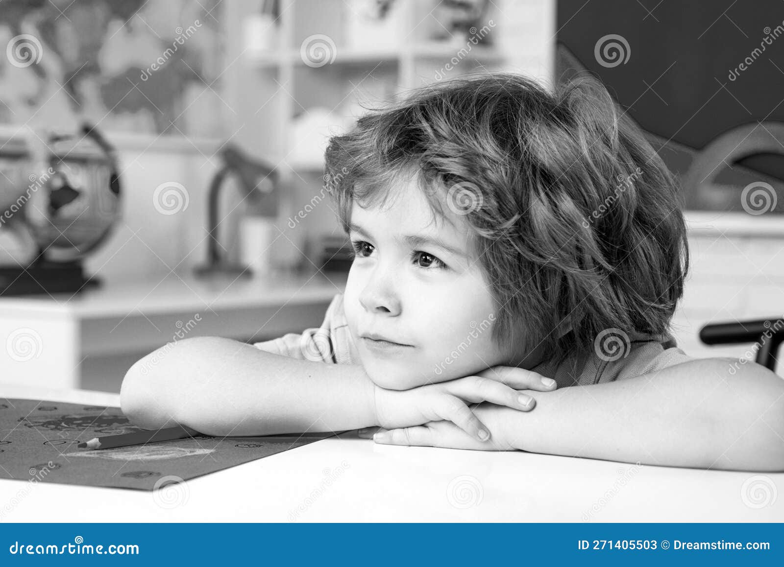 Home School for Pupil. Kids Gets Ready for School. Elementary School ...