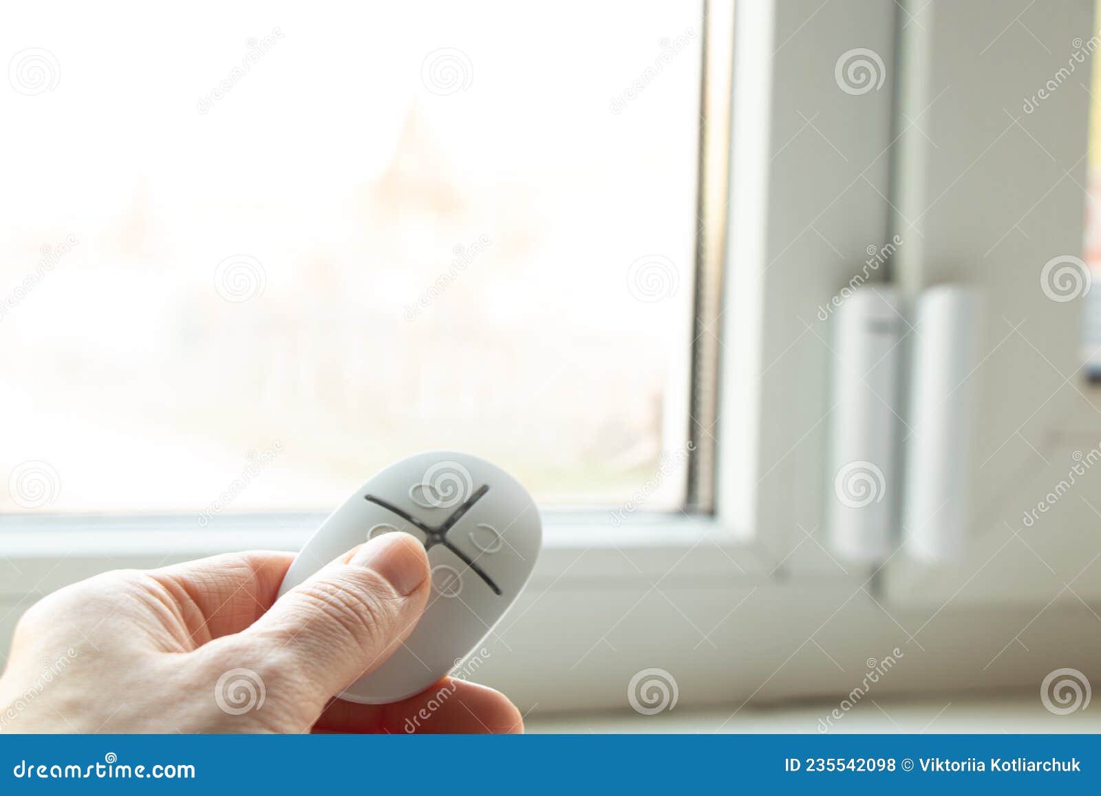 Home Security System on the Windows, an Opening Sensor and a Remote ...