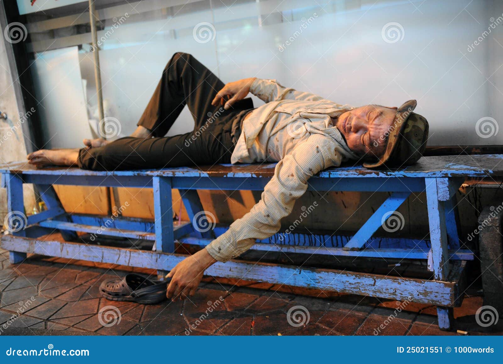 Homeless Figure Under Blanket On Park Bench, Modern Sculpture Editorial ...