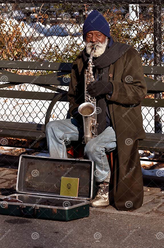 Homeless musician editorial photography. Image of black - 17732902