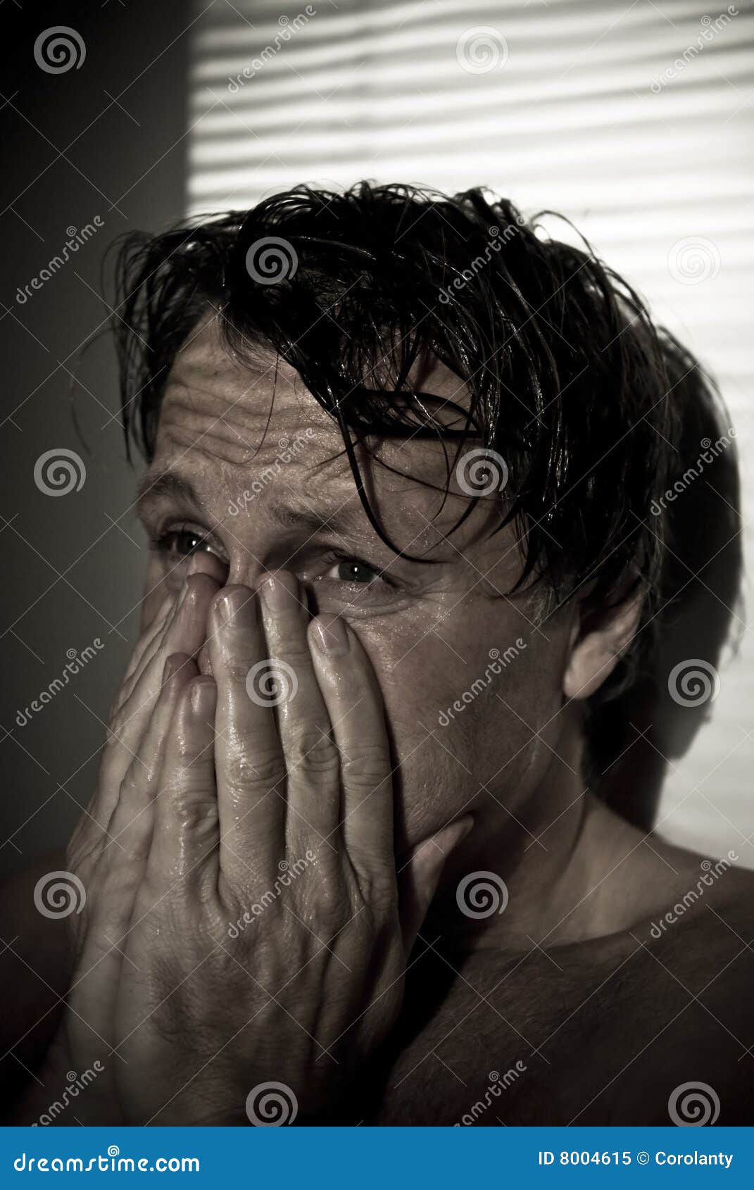 Homem afligido. imagem de stock. Imagem de avaria, falido - 8004615