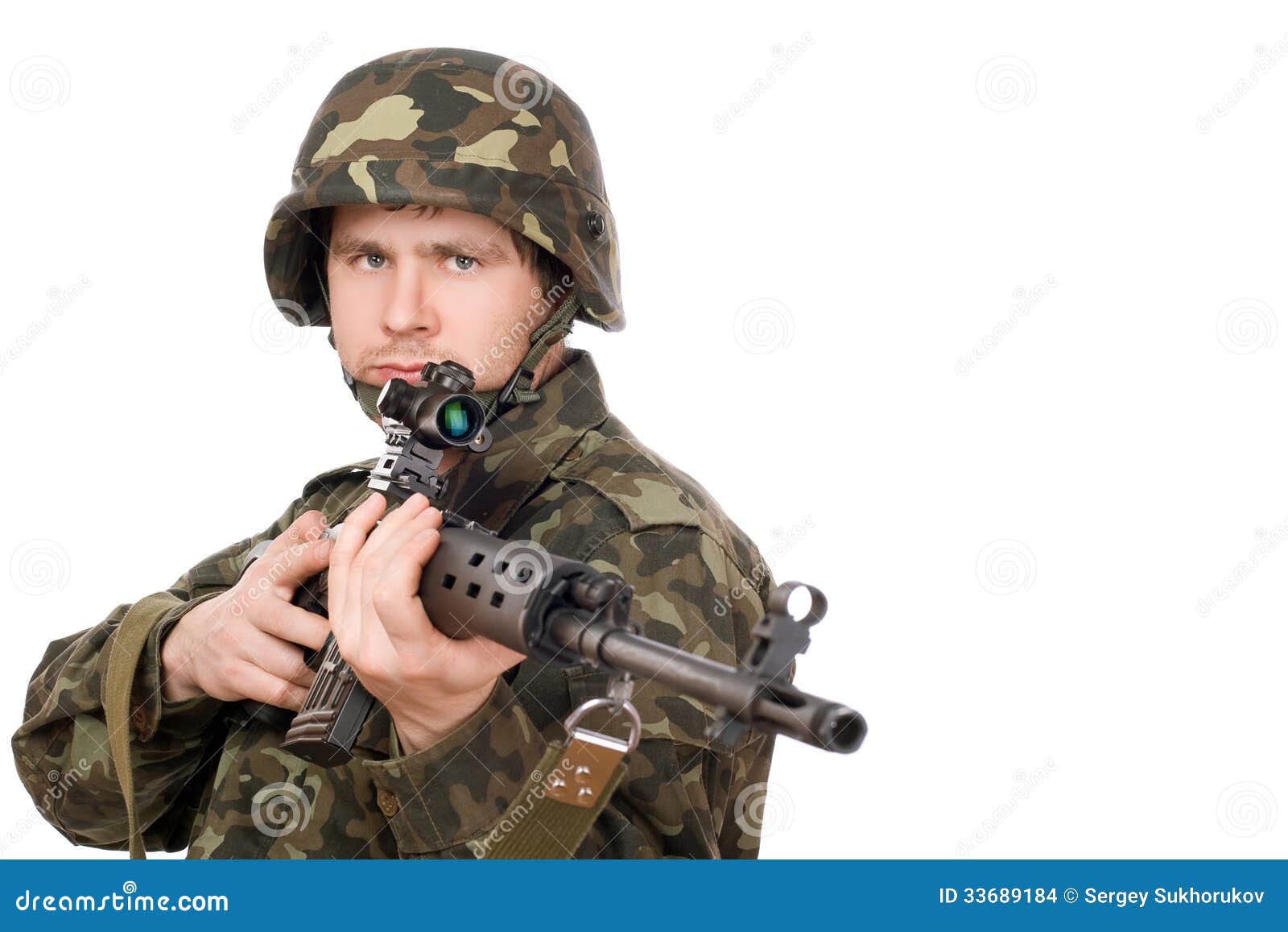 Homem Armado Que Guardara O Svd Foto de Stock - Imagem de haste, tiro ...