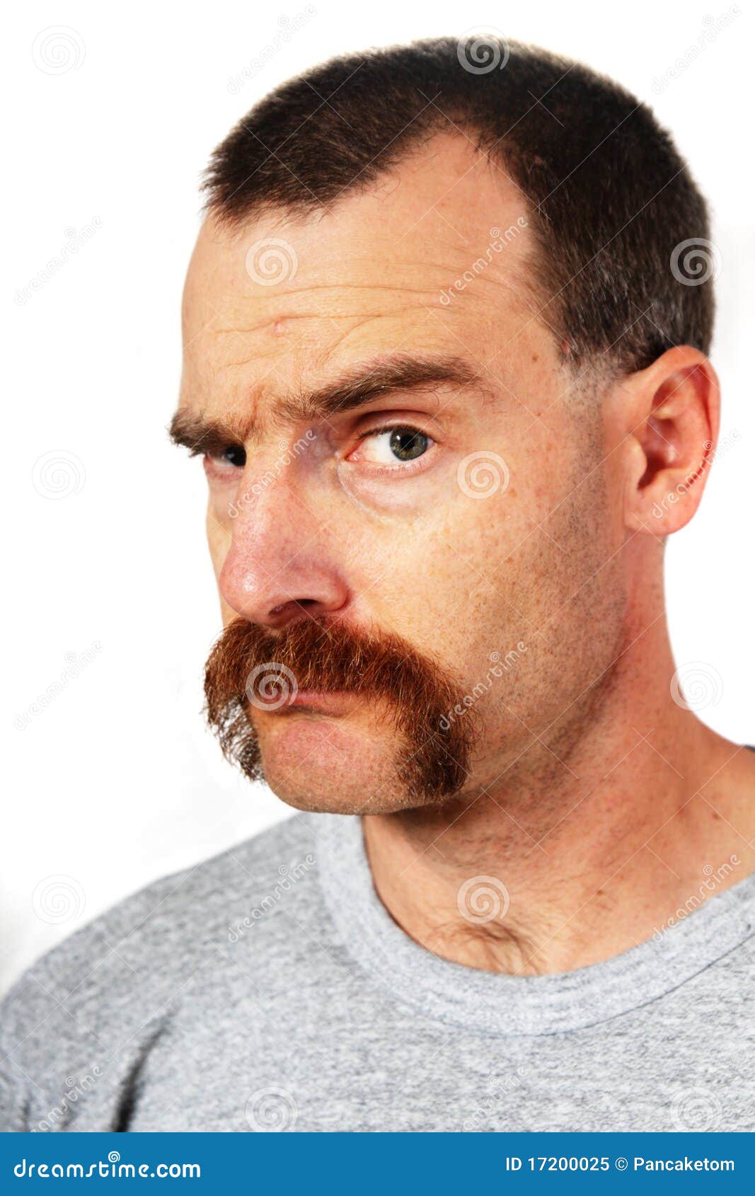 Homem com bigode imagem de stock. Imagem de médio, sobrancelha - 17200025