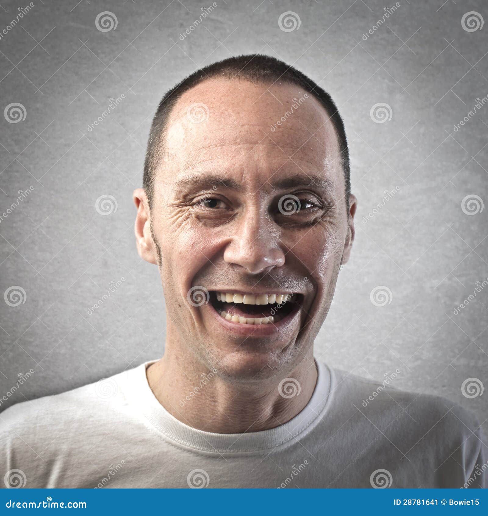 Homem feliz imagem de stock. Imagem de riso, alegria - 28781641