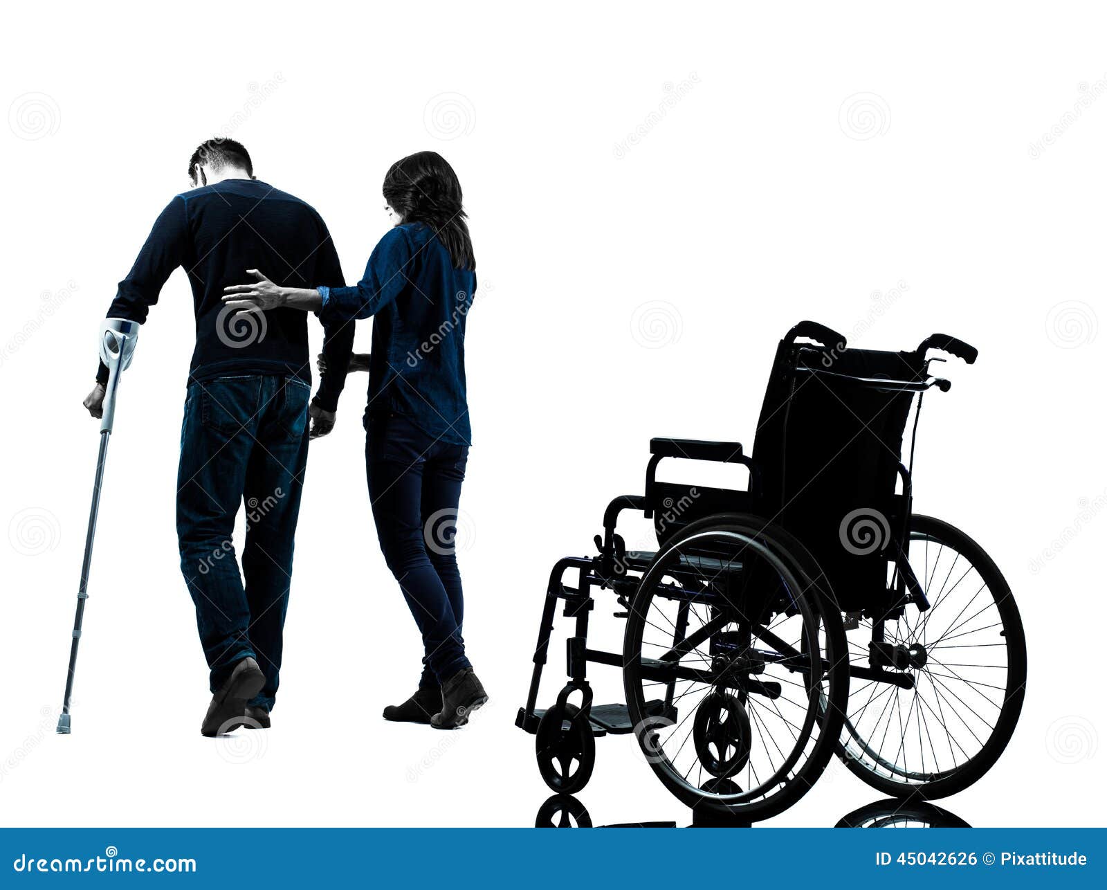 Homem Ferido Com As Muletas Com a Mulher Que Anda Longe De Whee Foto de ...