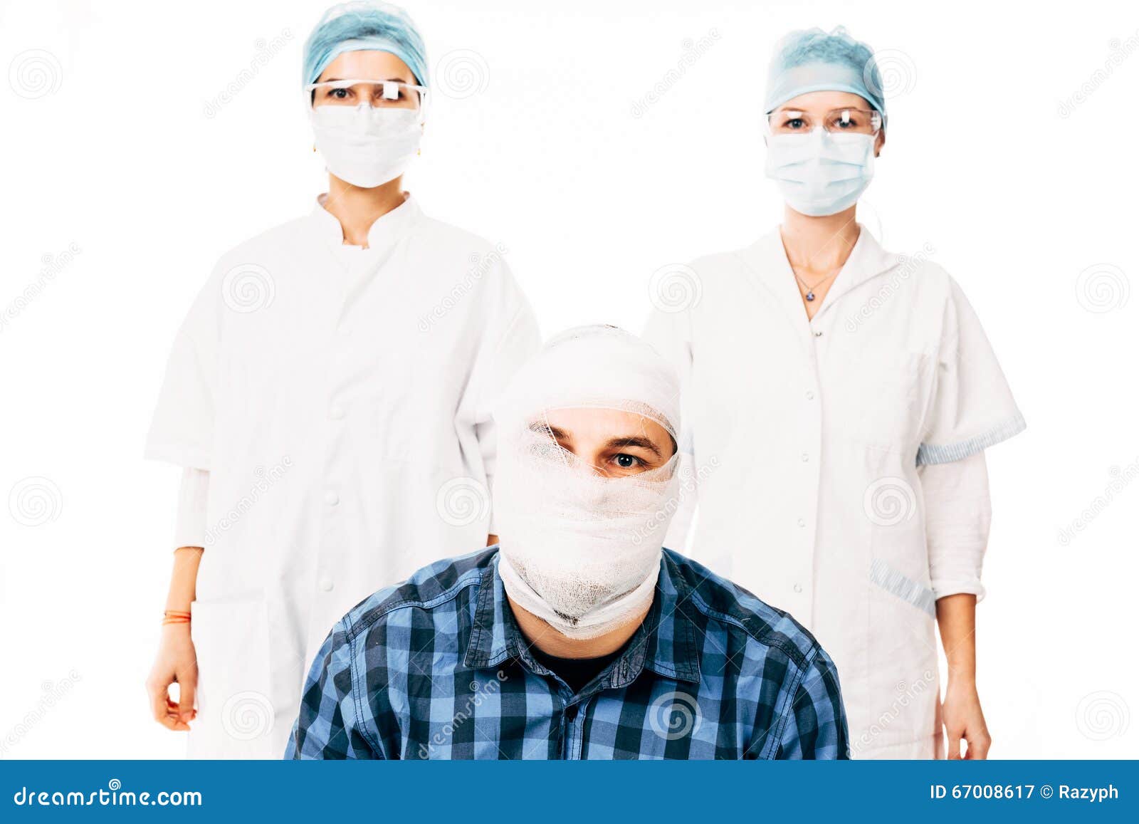 Homem ferido no hospital imagem de stock. Imagem de especialista - 67008617