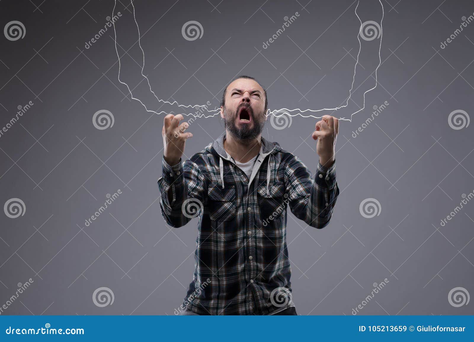 Homem Frustrante Que Grita Na Fúria Imagem de Stock - Imagem de ...