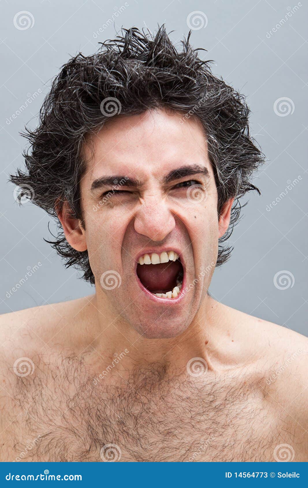 Homem irritado que grita imagem de stock. Imagem de discutir - 14564773