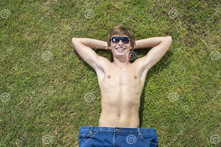 Homem magro imagem de stock. Imagem de corpo, perca, estudante - 26453477