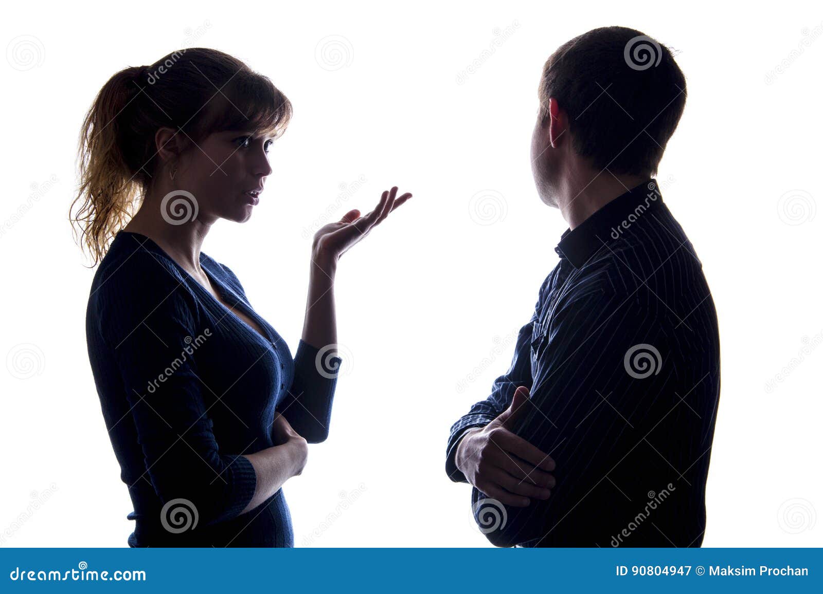 Homem Novo E Uma Mulher Em Uma Disputa Imagem de Stock - Imagem de ...