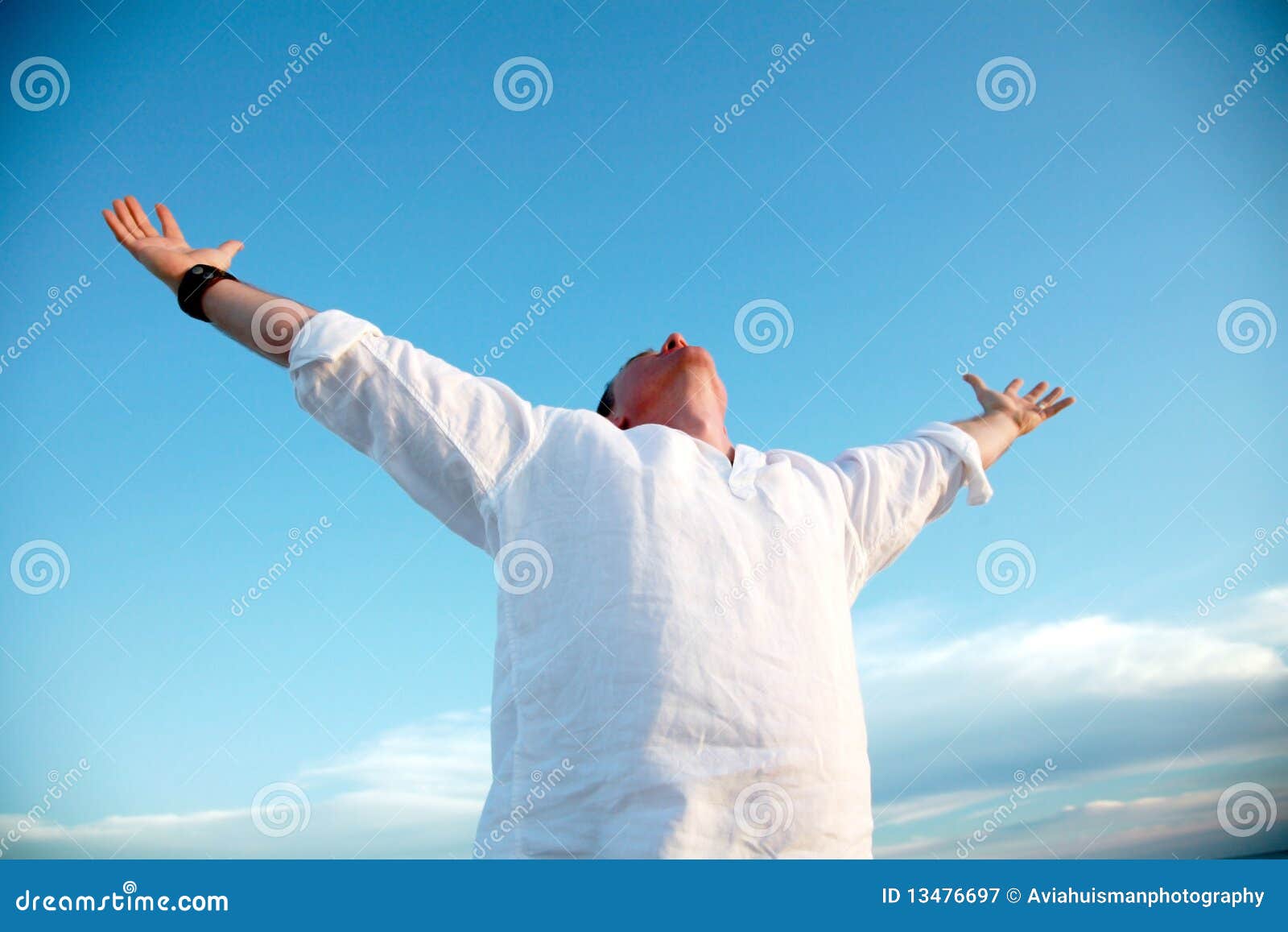 Homem realizado imagem de stock. Imagem de ocasional - 13476697