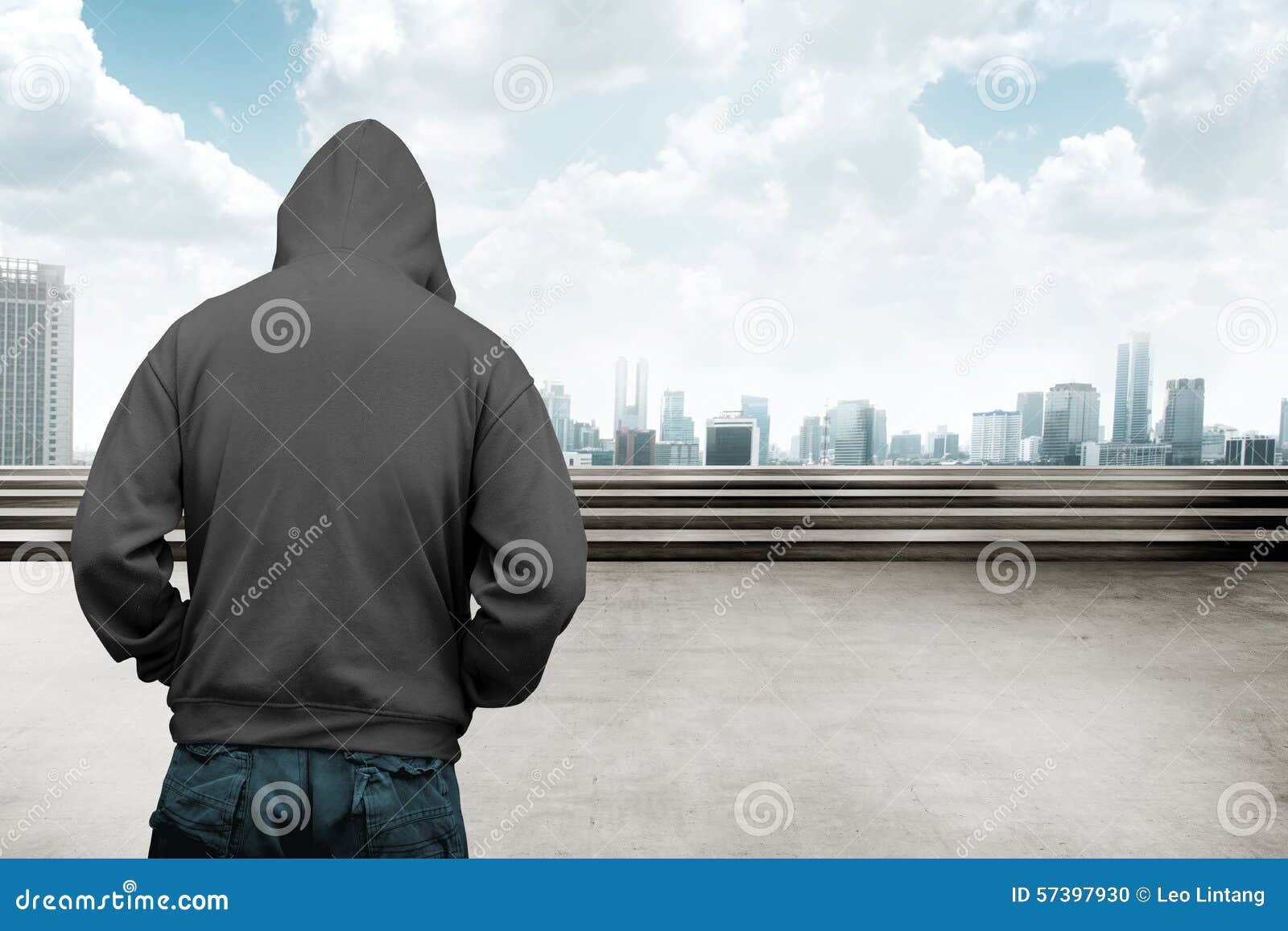 Homem sem cara na capa foto de stock. Imagem de homem - 57397930