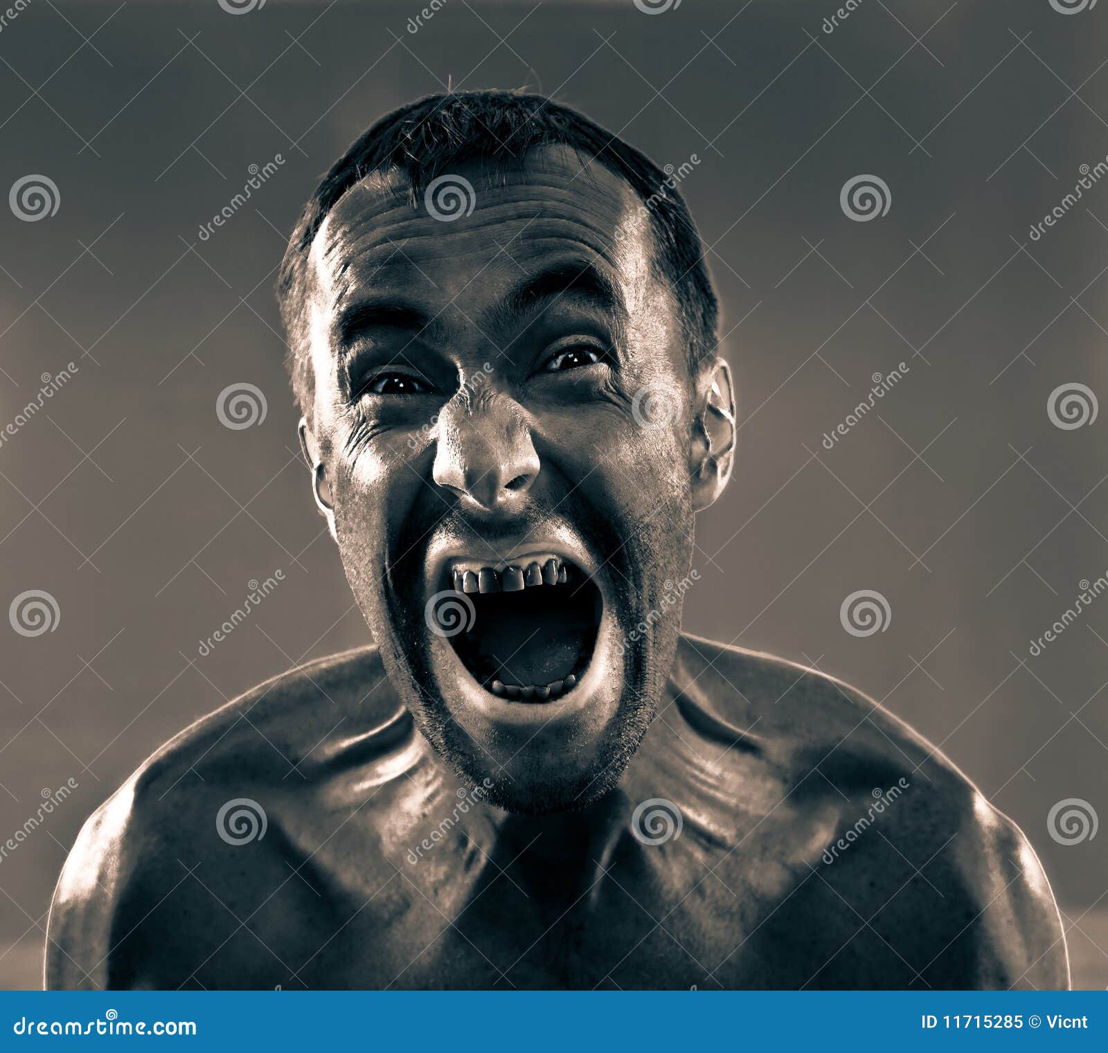 Homem sujo gritando imagem de stock. Imagem de pessoa - 11715285
