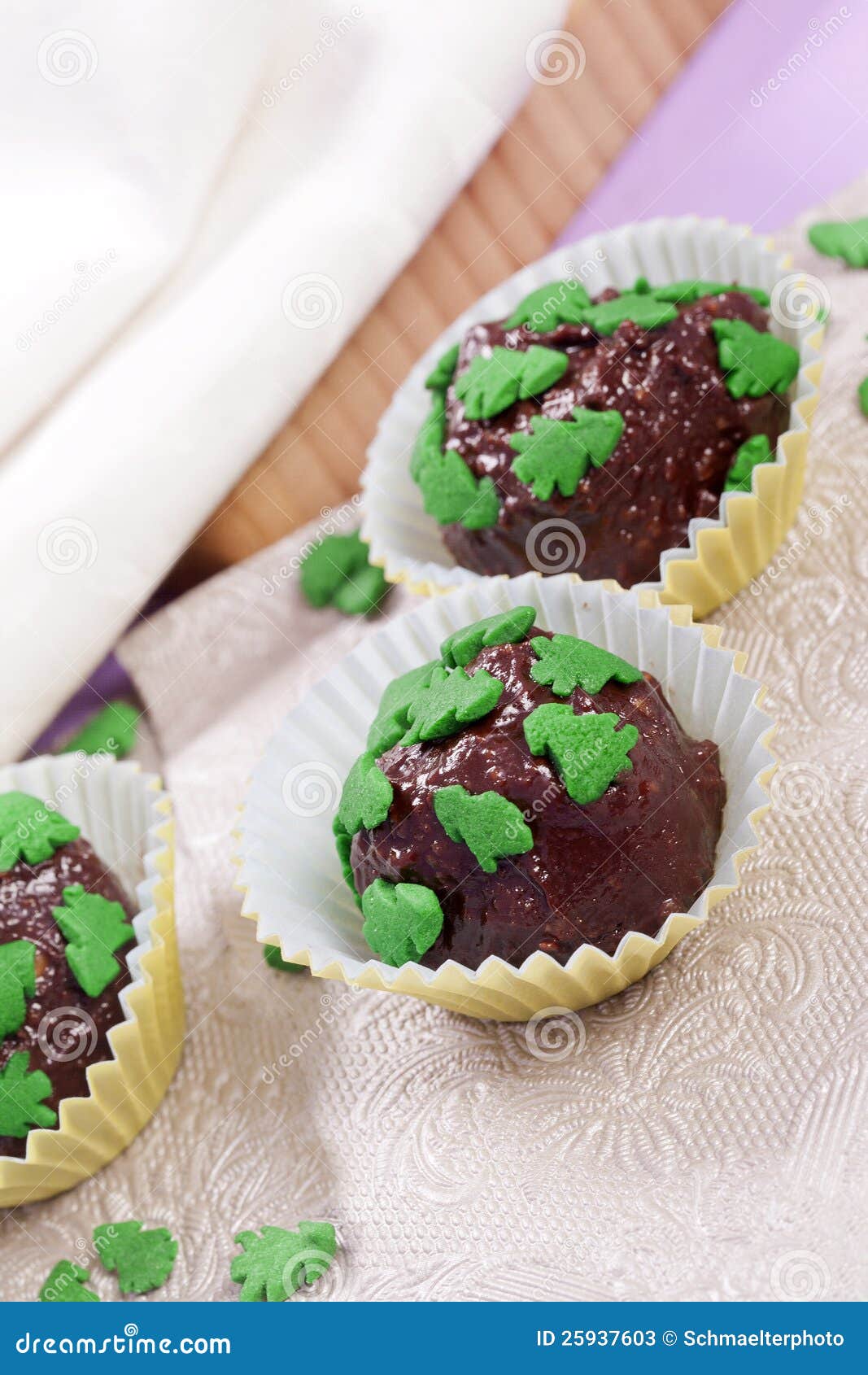 Homemade Chocolate Pralines Stock Image - Image of chocolate, beautiful ...