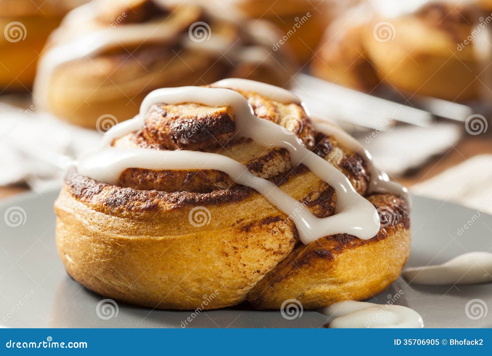 Homemade Cinnamon Roll Pastry Stock Image - Image of dough, brown: 35706905