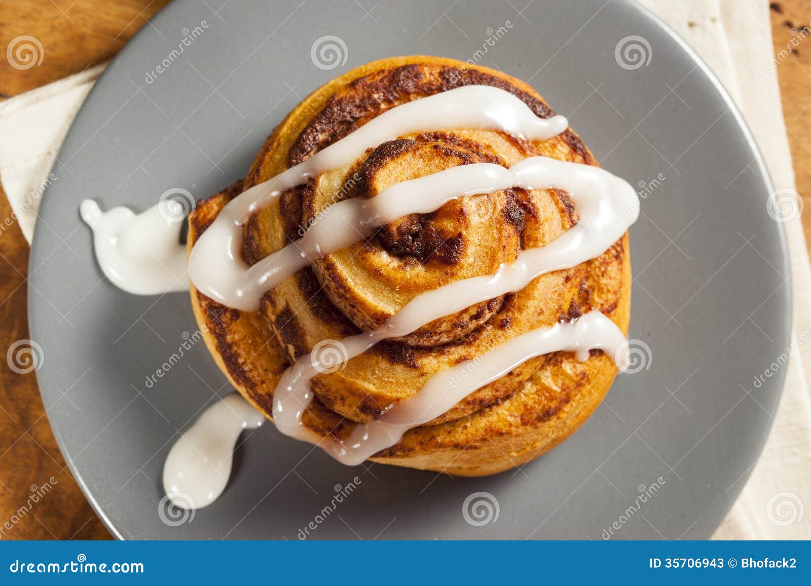 Homemade Cinnamon Roll Pastry Stock Image - Image of breakfast ...