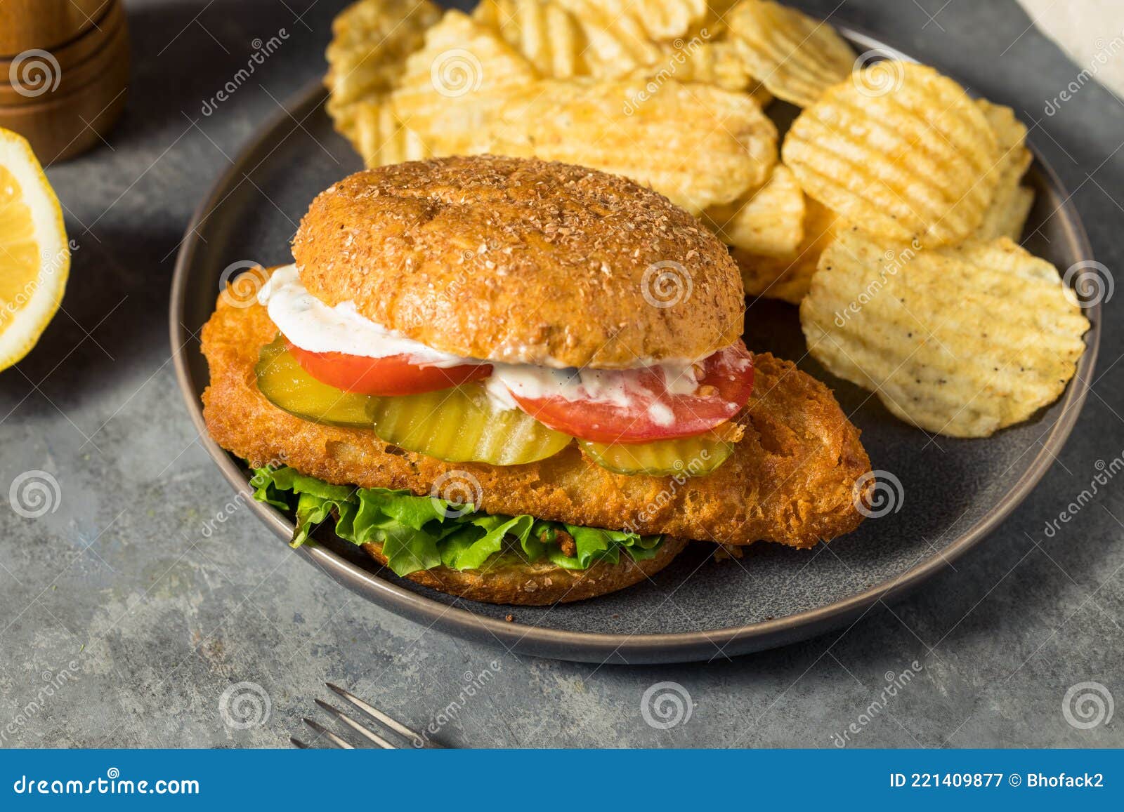 Homemade Crispy Fried Fish Fillet Sandwich Stock Image - Image of fast ...
