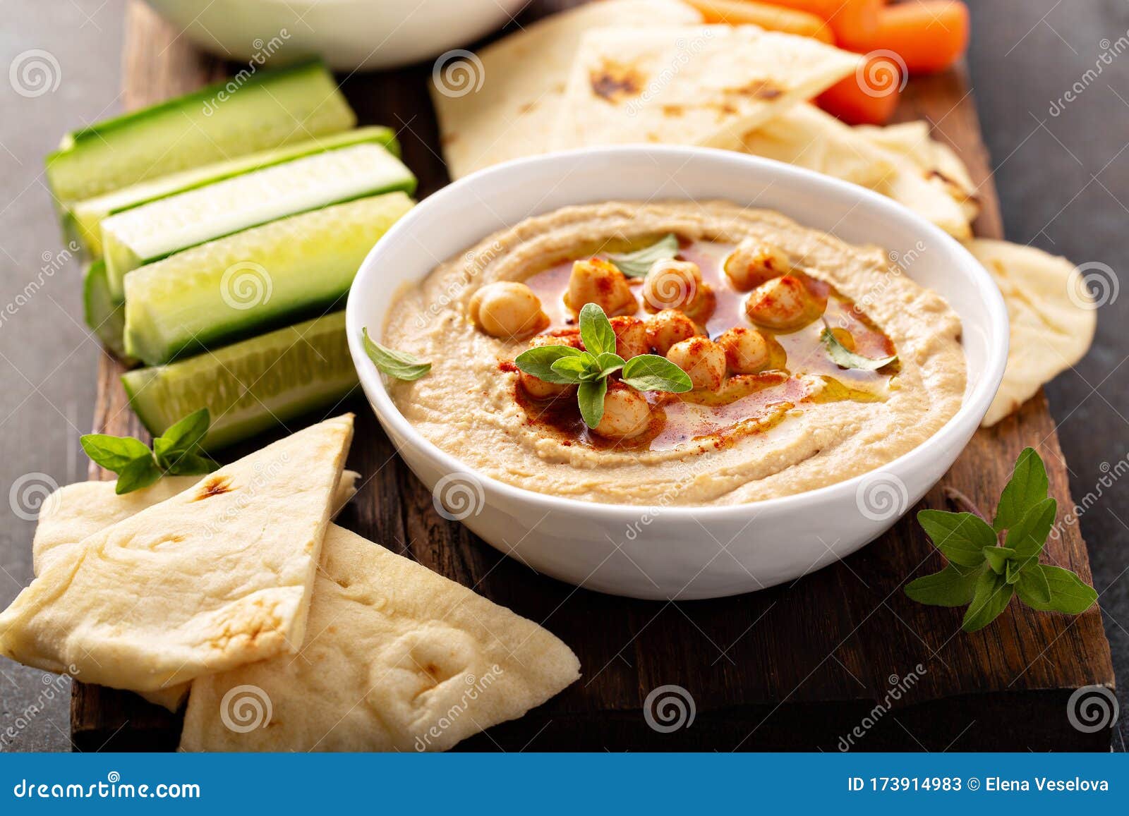 Homemade Hummus with Flatbread Stock Image - Image of chickpea, lemon ...