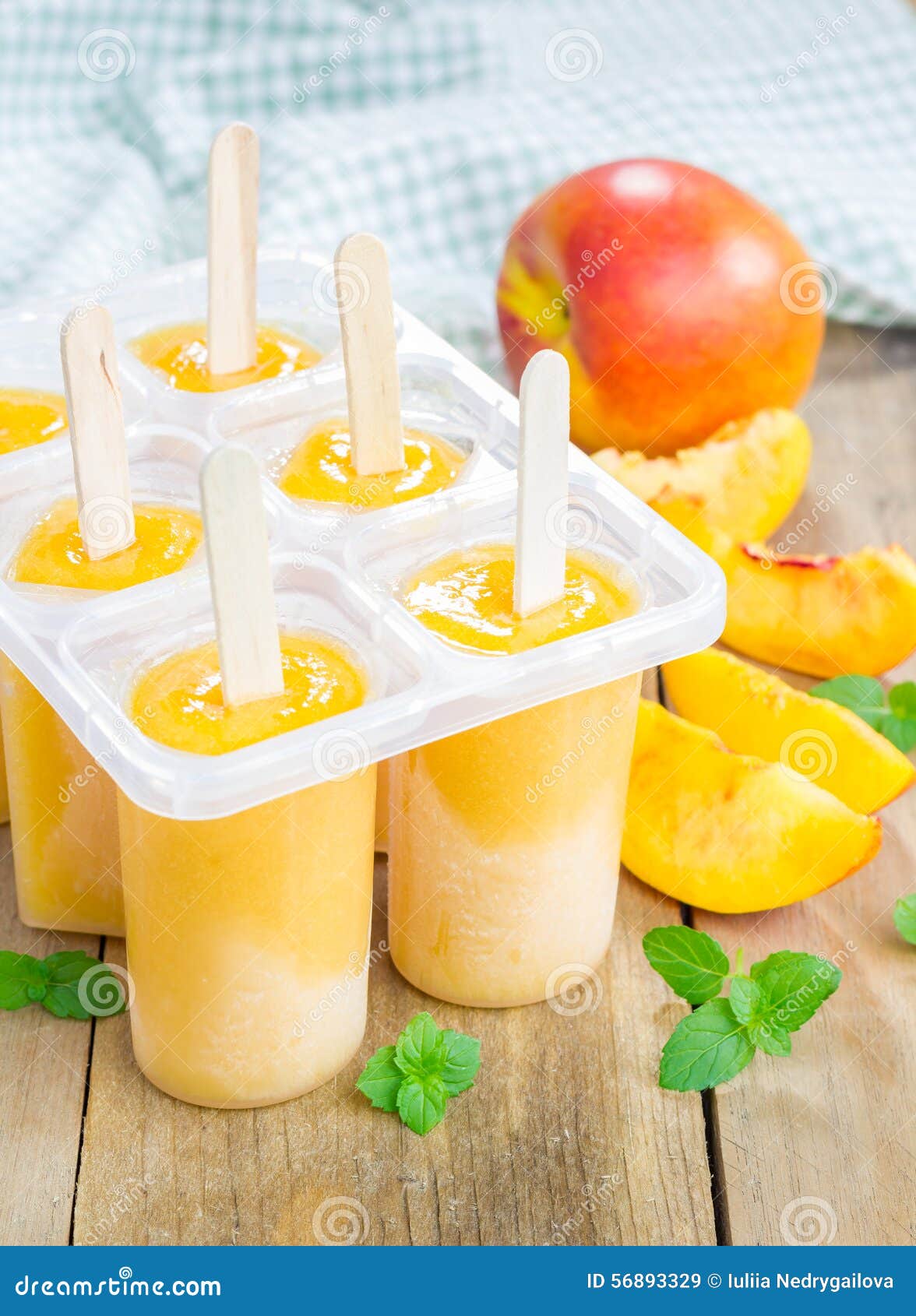 Homemade peach popsicles stock image. Image of healthy - 56893329