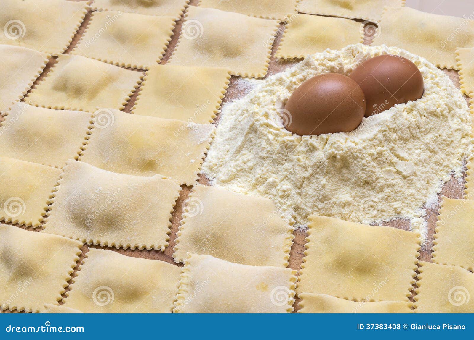 Homemade ravioli stock photo. Image of wellness, eggs - 37383408
