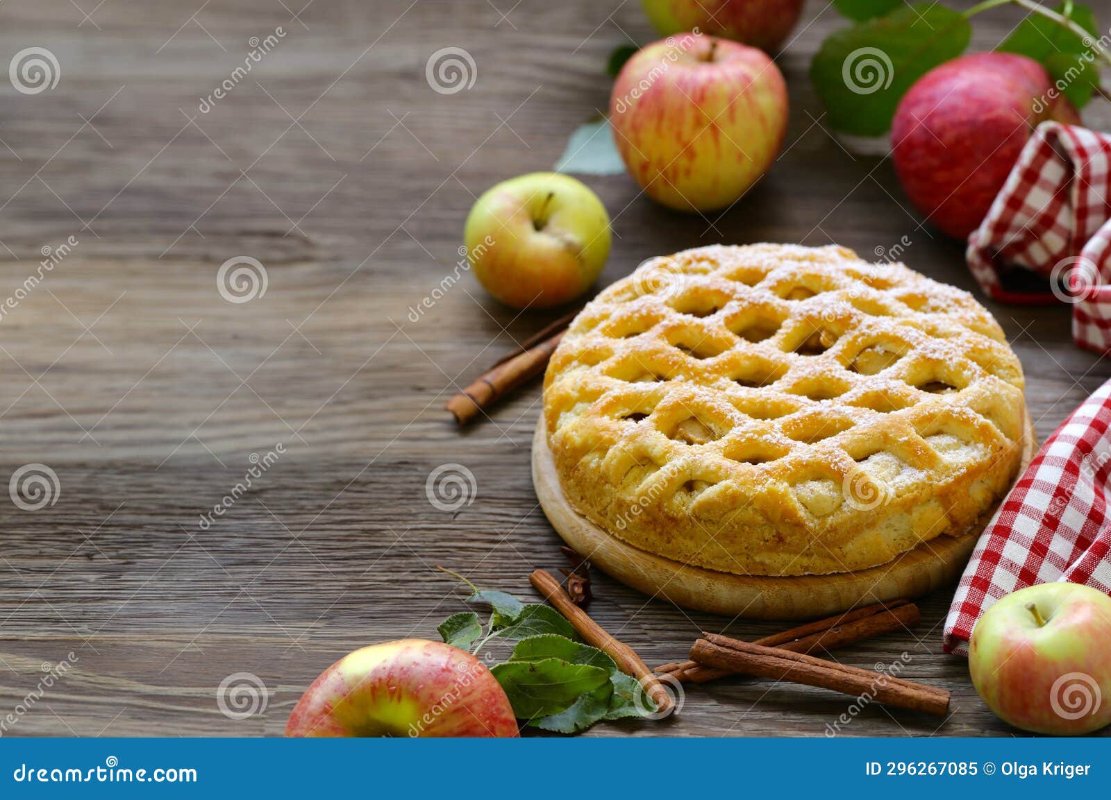 Traditional Apple Pie Dessert Baking Stock Image - Image of fresh ...