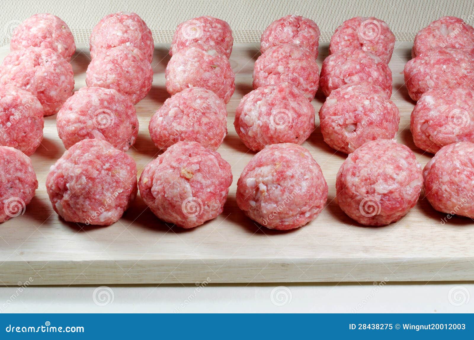 Homemade Uncooked Meatballs Stock Image - Image of pork, beef: 28438275
