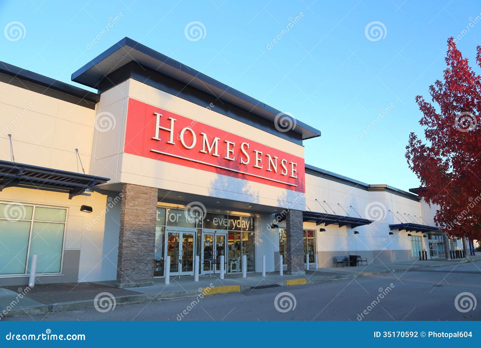 Homesense photographie éditorial. Image du construction - 35170592