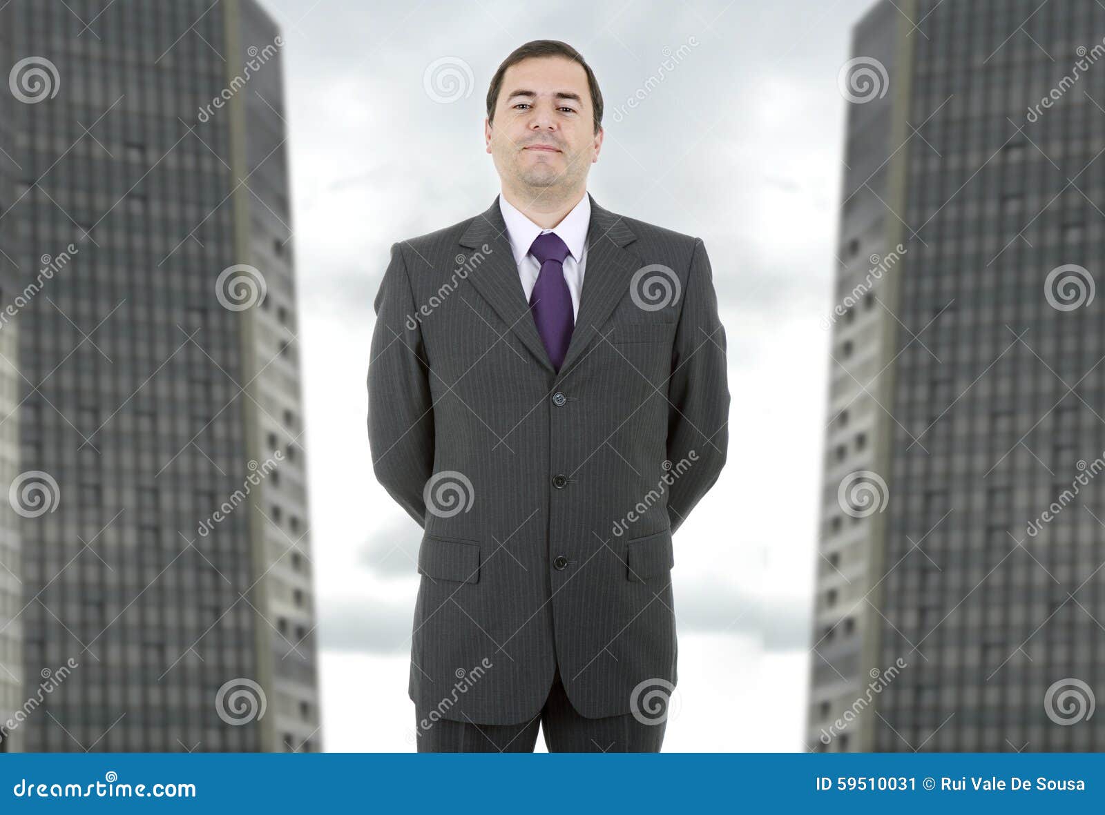 Homme d'affaires image stock. Image du caucasien, verticale - 59510031