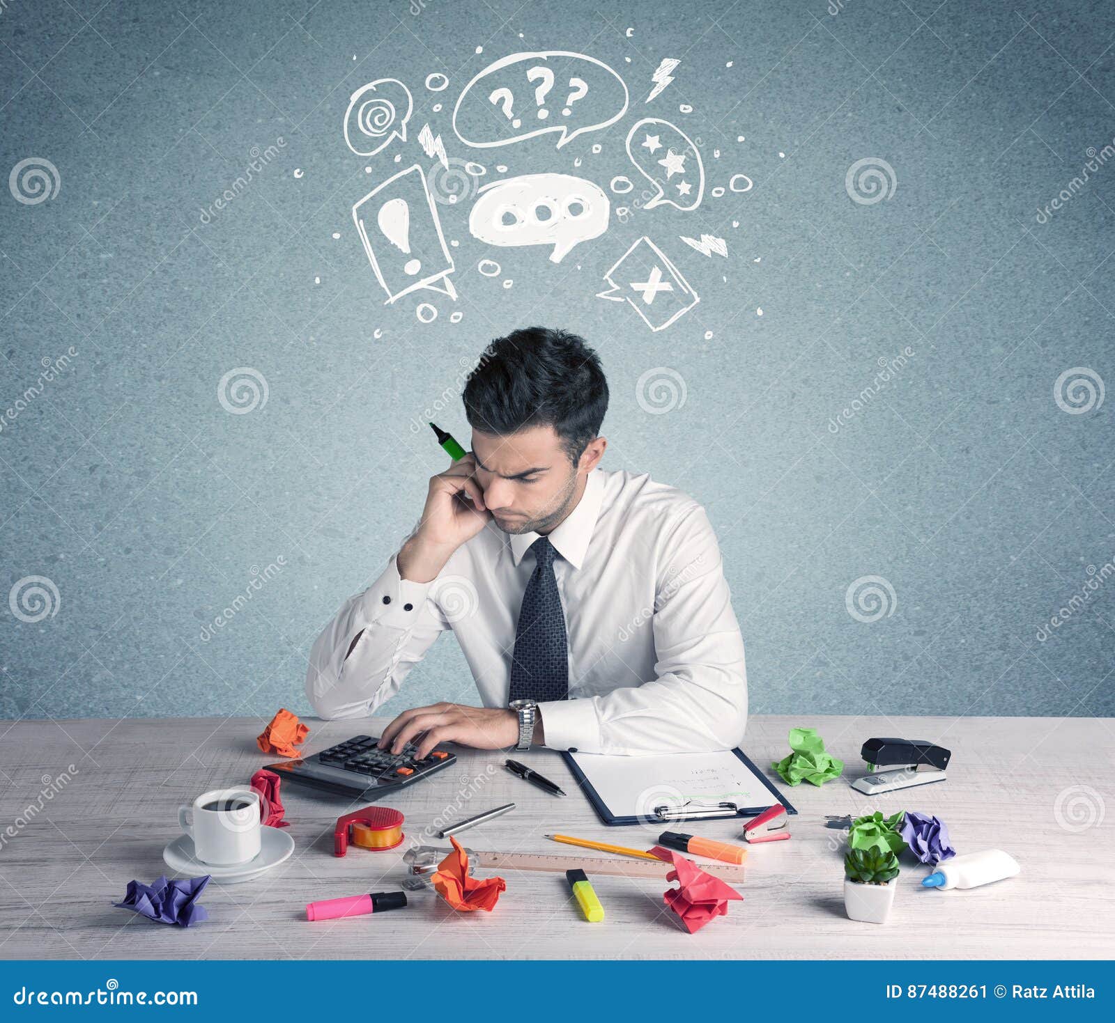 Homme D'affaires Dans Le Doute Et Confus Image stock - Image du ...