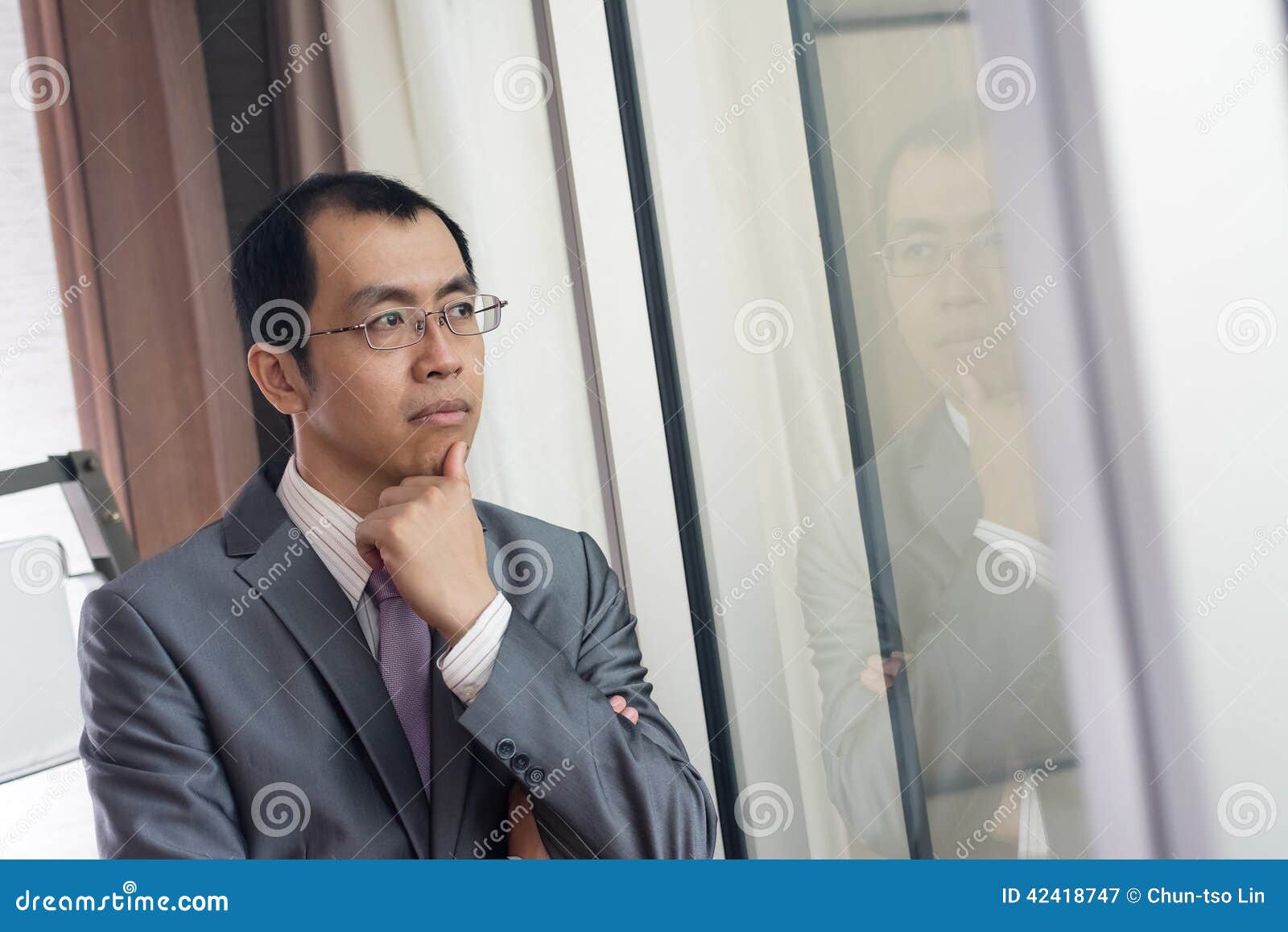 Homme D'affaires Mûr Confiant Image stock - Image du confiant ...